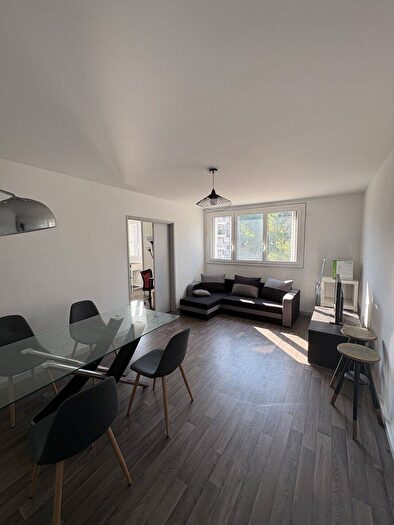 Centre Ville, Mérignac : Appartement 4 pièces à louer