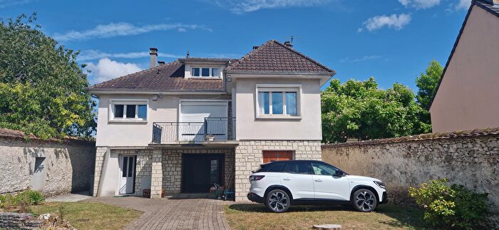 Maison à vendre - Veneux-les-Sablons - 7 pièces - 5 chambres