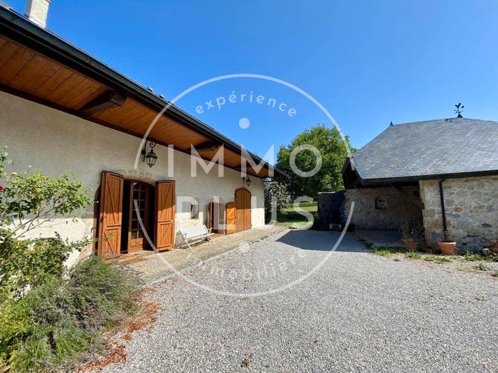 Viuz-la-Chiésaz : Maison 6 pièces à louer