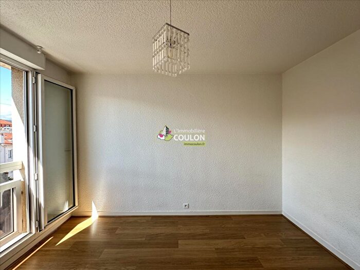 Appartement à louer - Clermont-Ferrand, Vallières, Sallins, Poncillon - 1 pièce