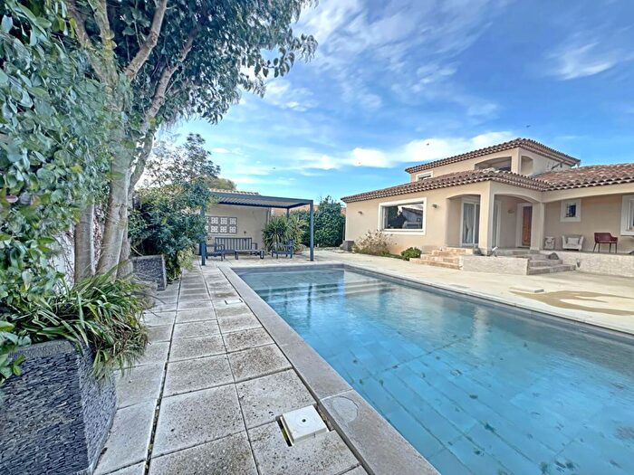 Maison à vendre - Istres - 5 pièces - 4 chambres