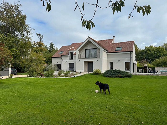 Maison à vendre - Saint-Rémy-lHonoré - 10 pièces - 5 chambres