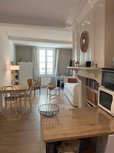 Quartiers Centre, Centre-ville - Appartement 1 pièce à louer
