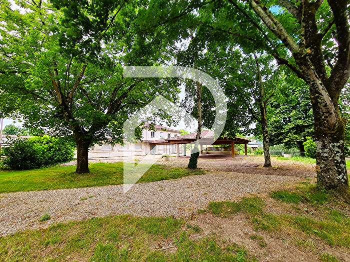 Maison à vendre - Sablons - 17 pièces - 8 chambres