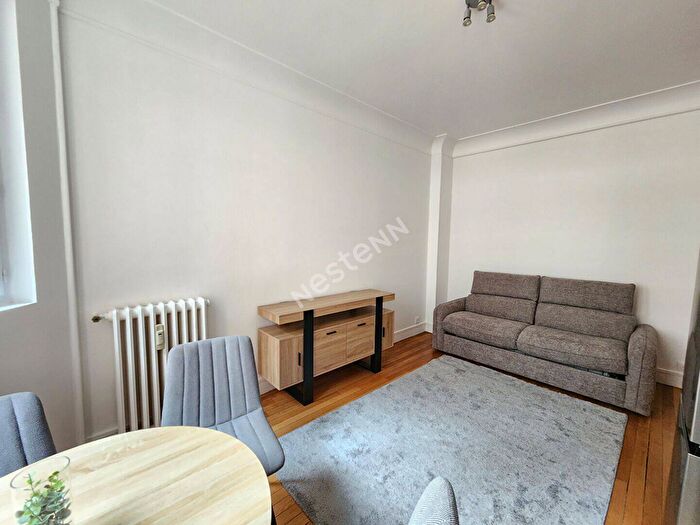 Centre Ville-Vieux Puteaux : Appartement 1 pièce à louer