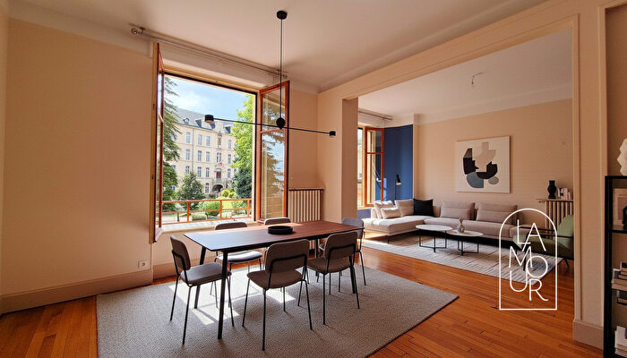 Appartement 5 pièces à Dijon, Centre-ville, à vendre