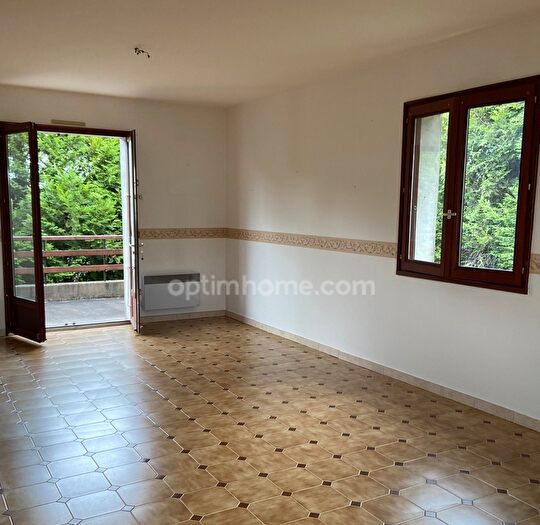 Maison à vendre - Soyaux - 7 pièces - 3 chambres