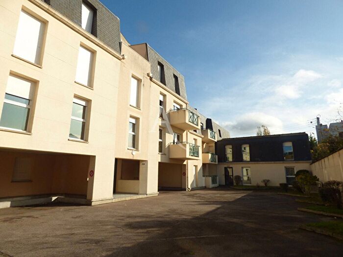 Appartement à louer - Centre Ville-Isambard, Évreux - 2 pièces - 1 chambre