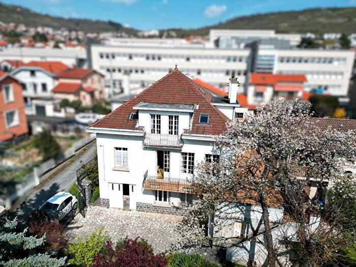 Maison à vendre - Clermont-Ferrand, Chanteranne, La Glacière - 9 pièces - 8 chambres