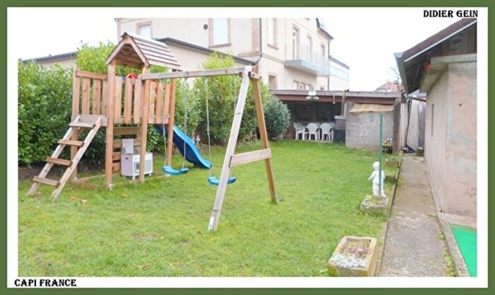 Maisons à vendre et appartements à louer - 3