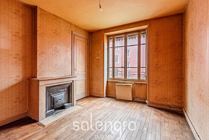 Appartement 3 pièces à Villeurbanne, Perrallière, à vendre