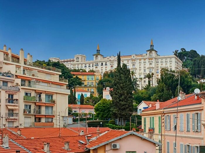 Appartement à vendre - Menton, Hôtel de Ville, Vieille Ville, Musée, Madone, Carnolès - 3 pièces - 2 chambres