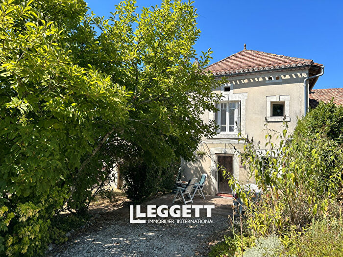 Maison à vendre - Saint-Sulpice-de-Roumagnac - 5 pièces - 2 chambres