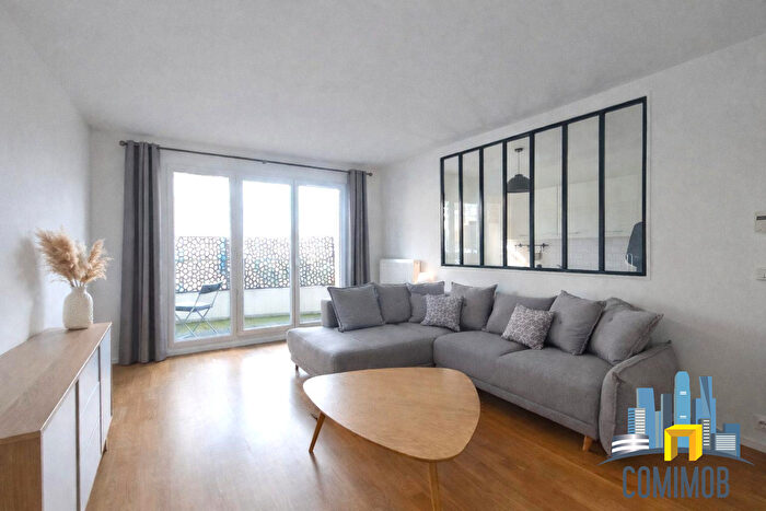 Appartement à vendre - Courbevoie - 3 pièces - 2 chambres