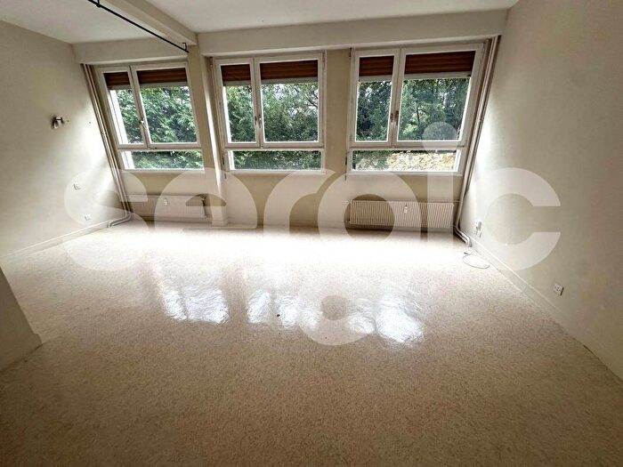 Appartement à louer - Bois dAmour-Porte de Paris-Courlancy, Reims - 1 pièce