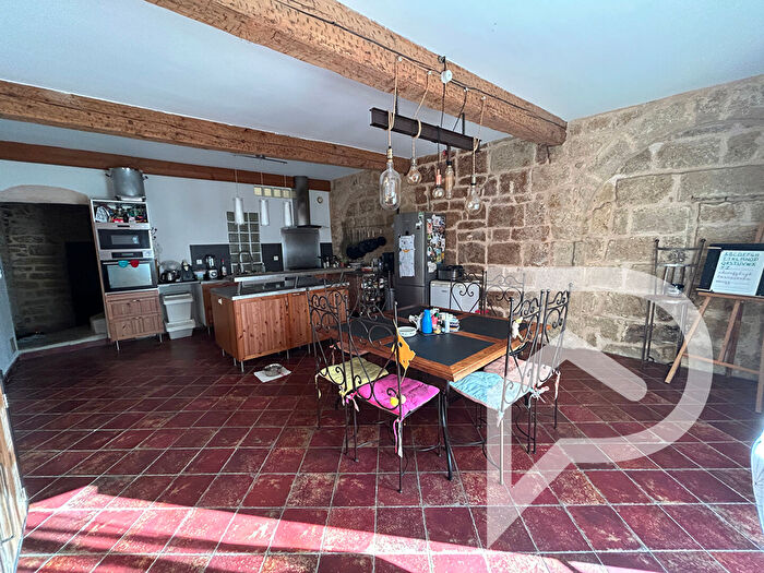 Maisons à vendre et appartements à louer - 1