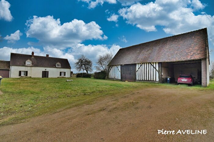 Maison à vendre - Moulhard - 6 pièces - 4 chambres