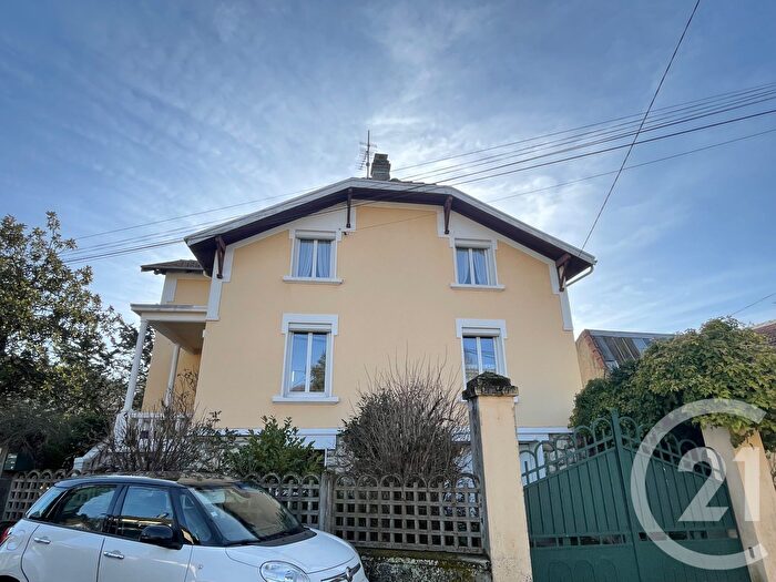 Maison à vendre - Lavelanet - 10 pièces - 5 chambres