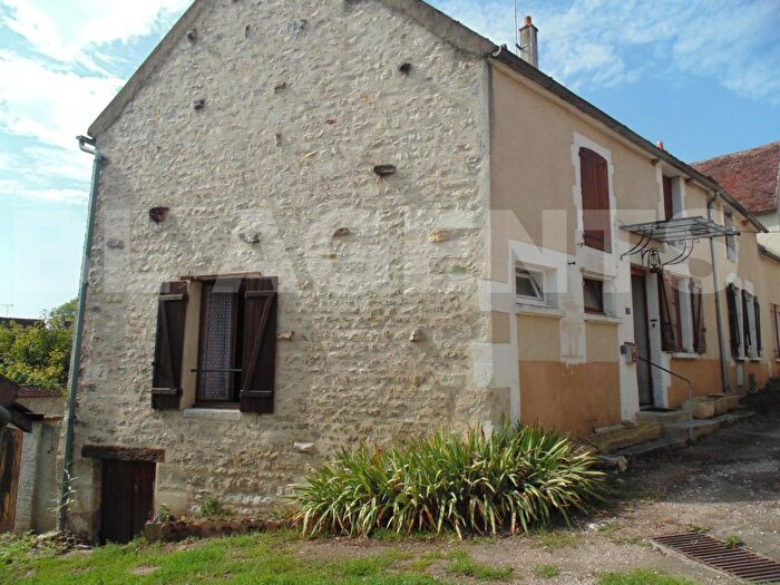 Maison à vendre - Cravant - 4 pièces - 3 chambres