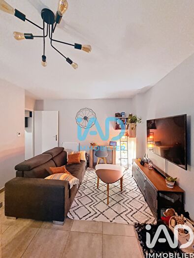 Appartement à vendre - Réau - 3 pièces - 2 chambres