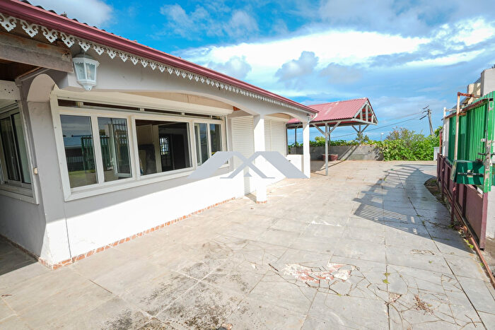 Maison à vendre - Saint-Paul, Le Guillaume - 5 pièces - 3 chambres