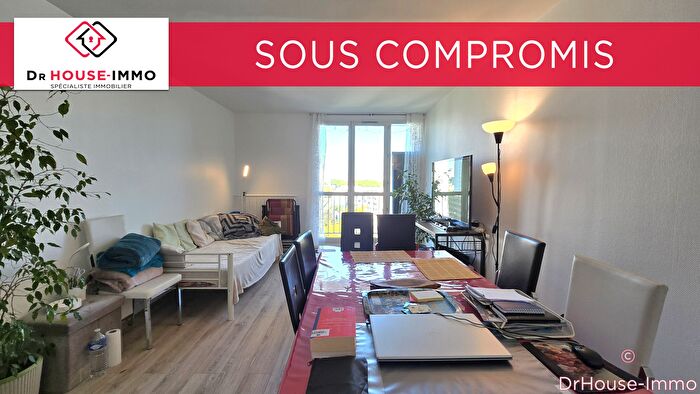 Appartement à vendre - La Courneuve, Verlaine - 3 pièces - 2 chambres