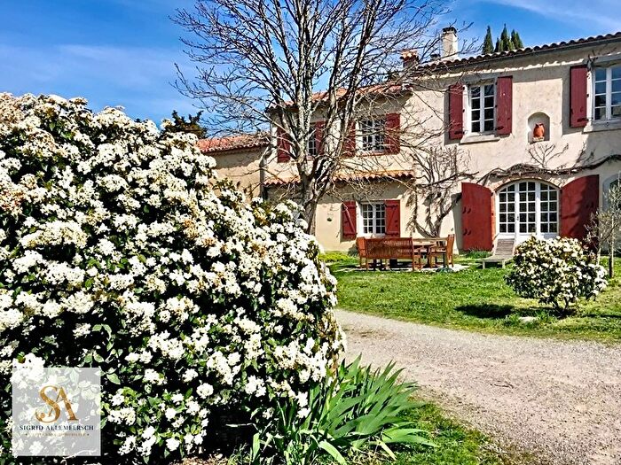 Pieusse - Maison 11 pièces à vendre