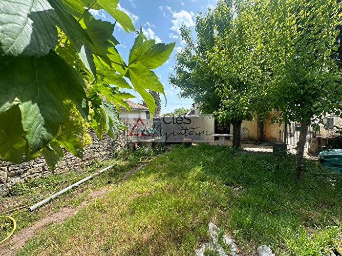 Maison à vendre - Béguey - 4 pièces - 2 chambres
