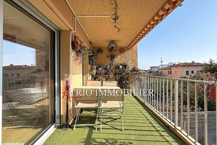 Appartement à vendre - Cagnes-sur-Mer, Le Cros de Cagnes, Les Vespins - 1 pièce