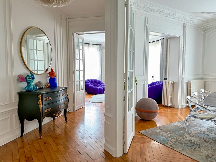 Appartement à vendre - Le Raincy, Centre-ville, Mairie, Thiers - 4 pièces - 2 chambres