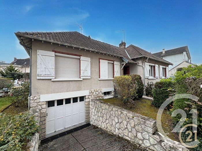 Maison à vendre - Melun, Rive de Seine, Sud - 4 pièces - 4 chambres
