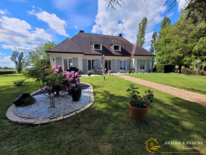 Maison 8 pièces à vendre à Brou