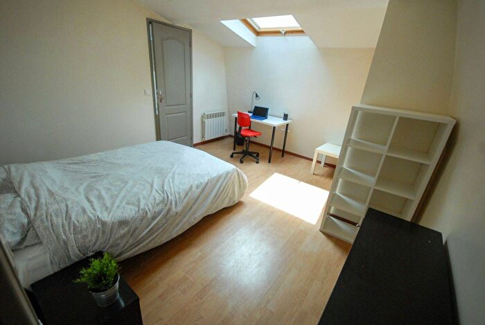 Hauts d'Asnières-Métro, Asnières-sur-Seine - Maison 6 pièces à louer