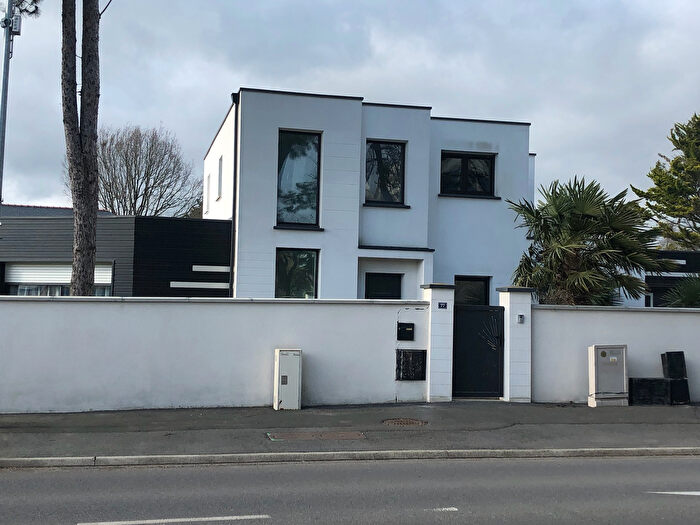 Maison à vendre - Châteaubriant, La Borderie, Choisel, La Ville Marie, Etang - 7 pièces - 4 chambres