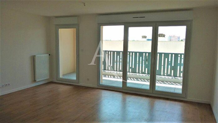 Appartement à louer - Pentagone, La Roche-sur-Yon - 3 pièces - 2 chambres