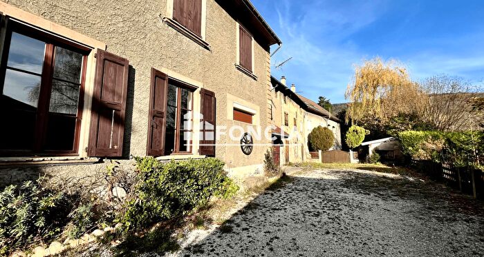 Maison à vendre - La Motte-dAveillans - 6 pièces - 4 chambres