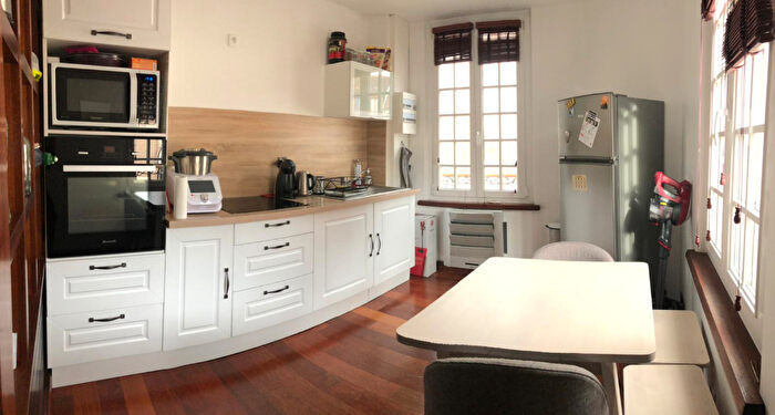 Appartement à louer - Montereau-Fault-Yonne, Ville basse - 2 pièces - 1 chambre