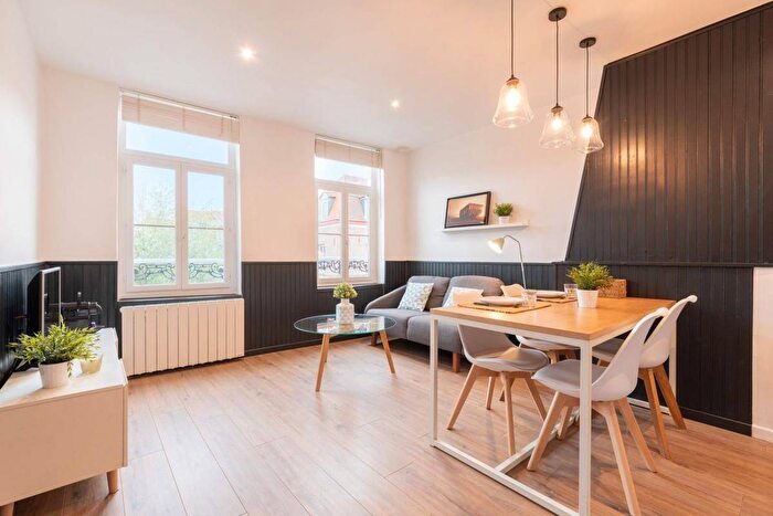 Appartement à louer - Vieux Lille - 2 pièces - 1 chambre