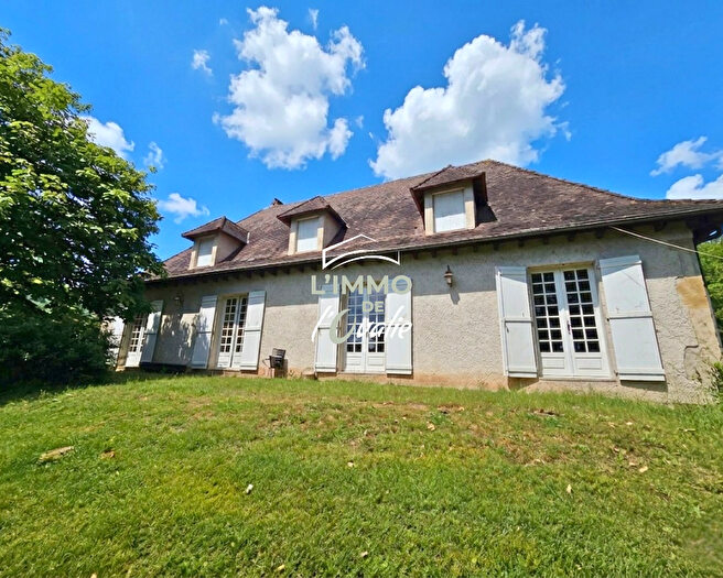 Maison 9 pièces à vendre - Saint-Michel-Loubéjou