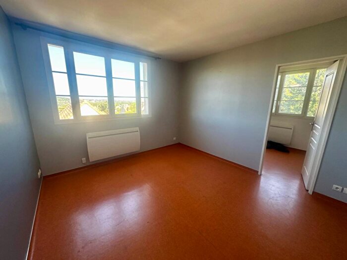 Sud, Igny : Appartement 2 pièces à louer