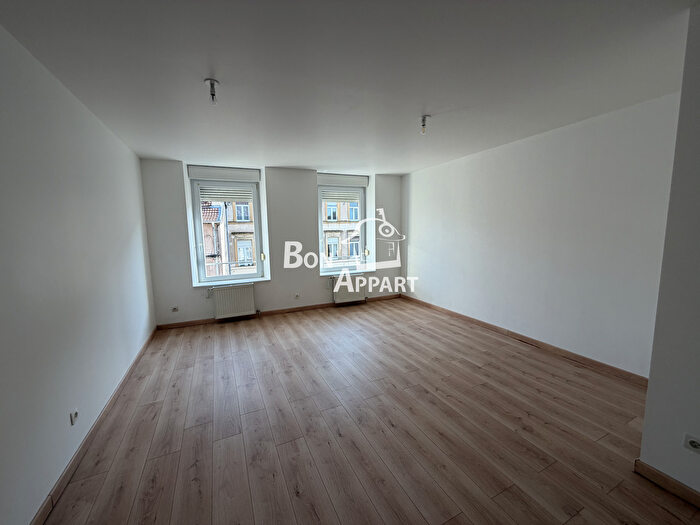 Appartement à louer - Moyeuvre-Grande - 5 pièces - 4 chambres