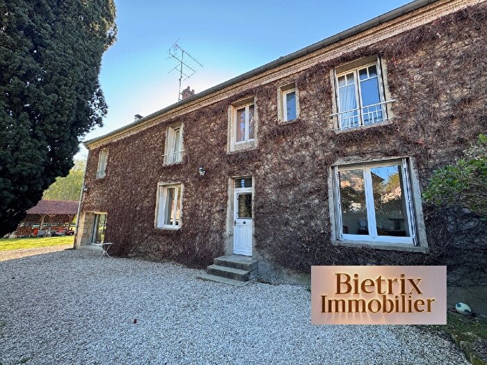 Maison à vendre - Valmondois - 9 pièces - 6 chambres