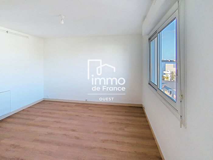 Appartement à louer - Nantes, Saint-Clément, Jardin des plantes, Caserne Lamoricière - 1 pièce