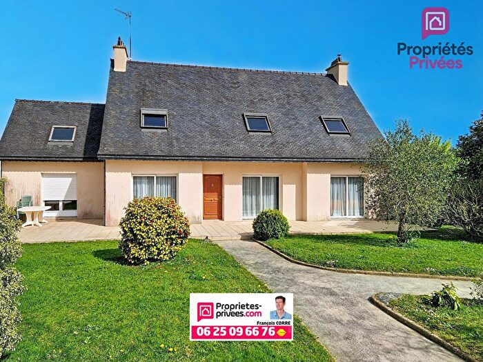 Maison 10 pièces à vendre à Plouigneau