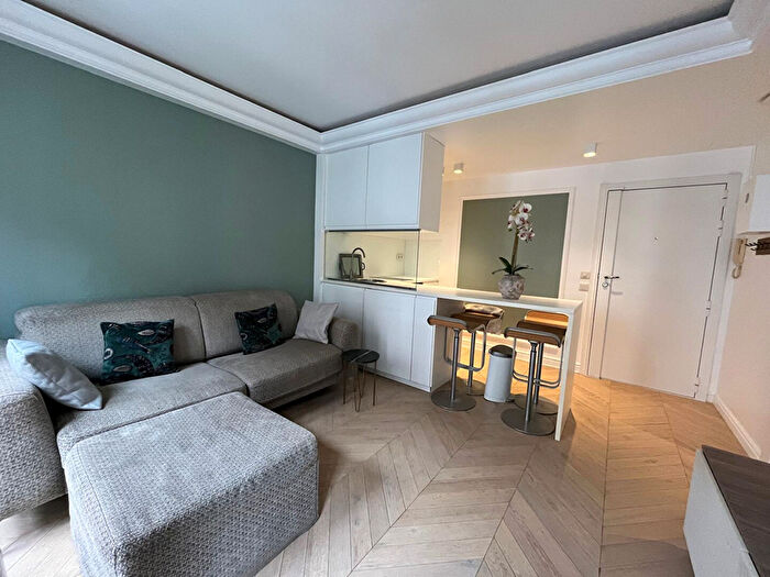 Appartement à louer - Paris e , Arsenal - 2 pièces - 1 chambre