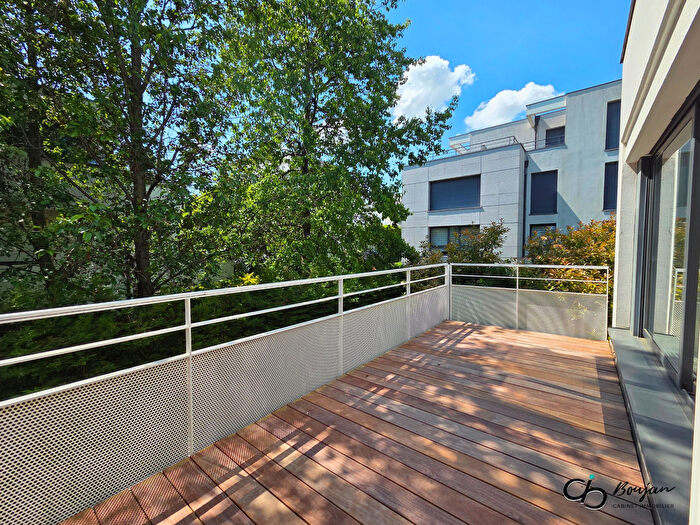 Appartement 4 pièces à Strasbourg, Orangerie, à vendre