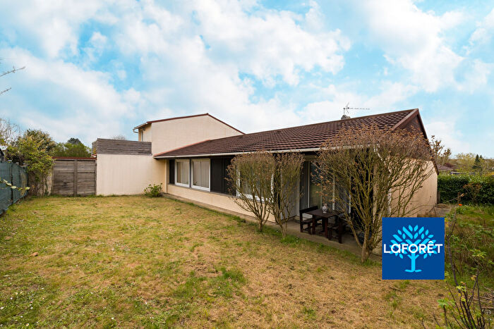 Maison à vendre - Puiseux-en-France - 5 pièces - 3 chambres