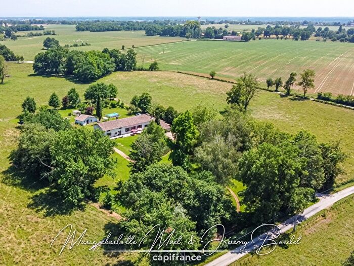Maison 7 pièces à vendre à Saint-Bénigne