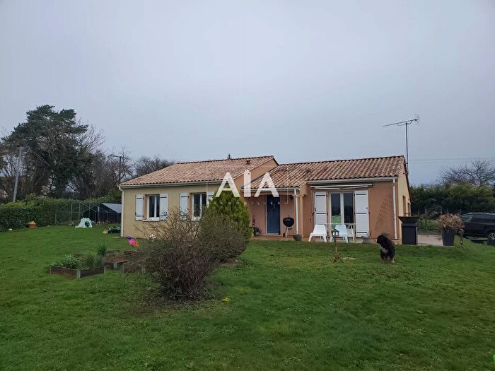 Maison à vendre - Taizé-Aizie - 5 pièces - 3 chambres