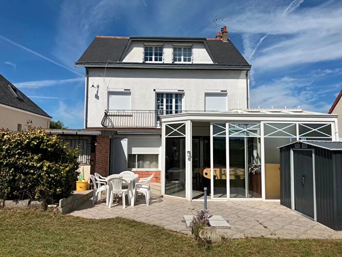 La Ville-aux-Dames : Maison 11 pièces à vendre